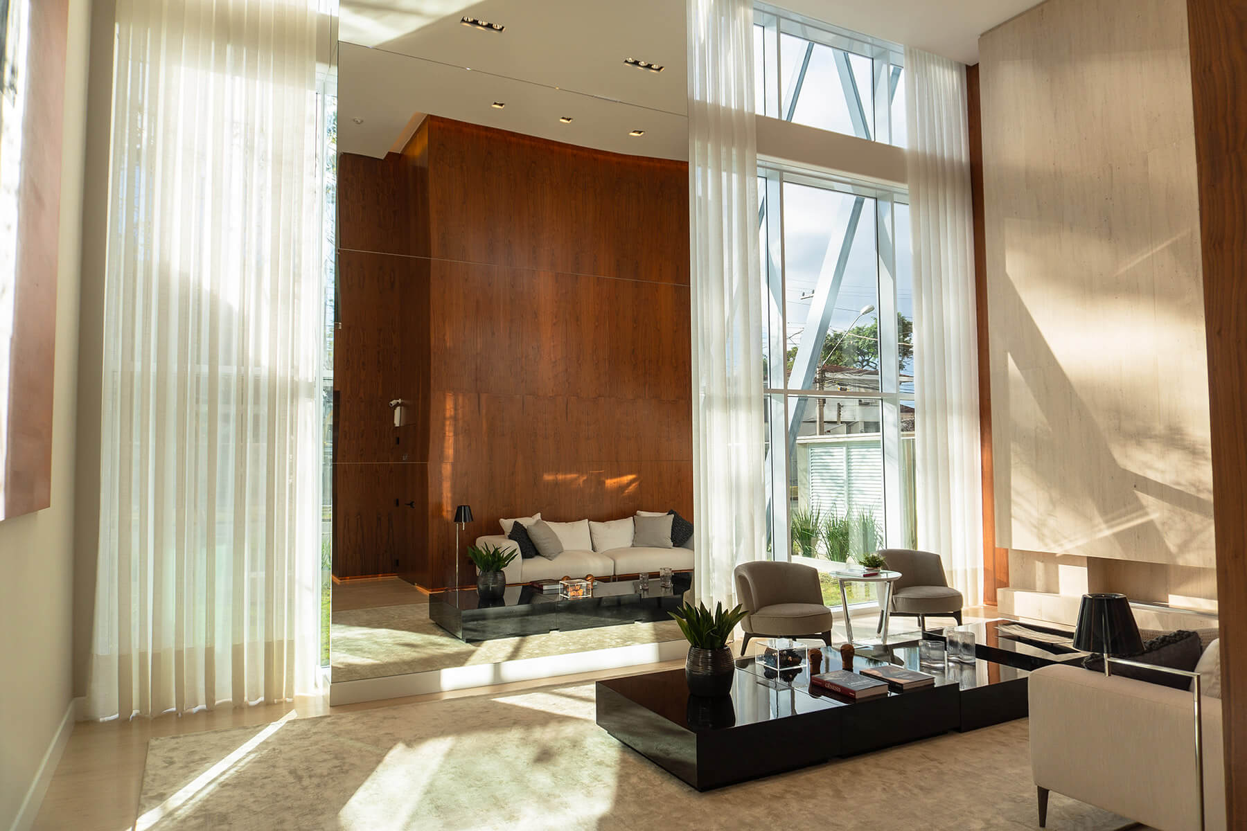 LLUM Batel - Construtora Laguna